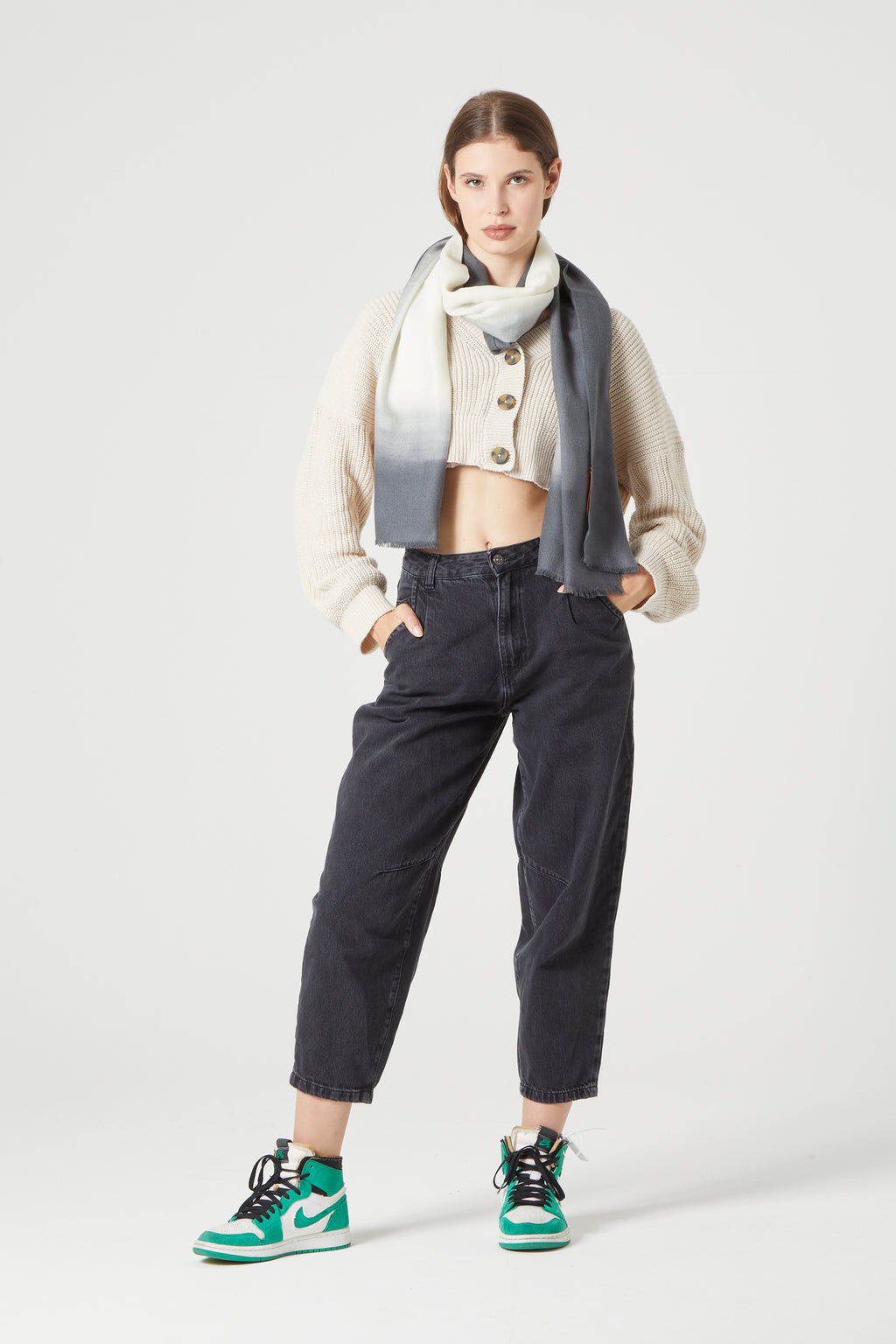 Frame Grey – Ama Pure